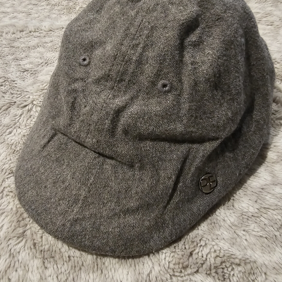 Perry Ellis | Accessories | Perry Ellis Charcoal Wool Cap With Logo ...